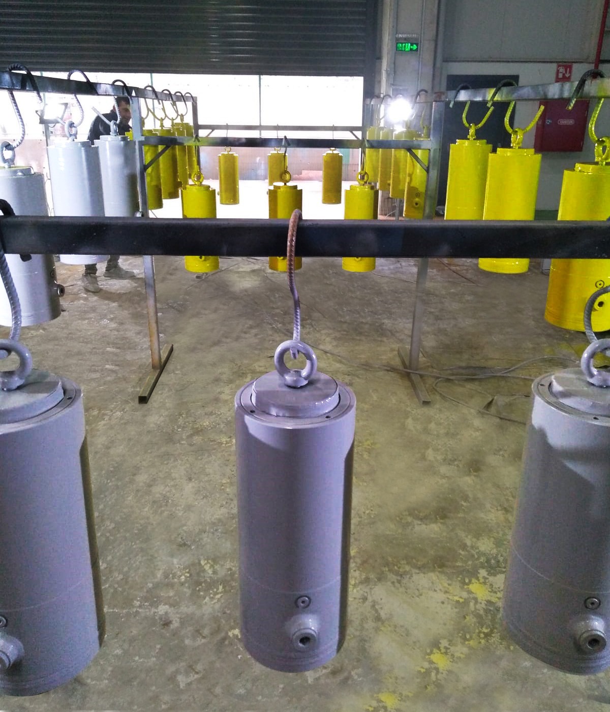 Coating and Painting – Atlas Hydraulic Cylinders – Custom Hydraulic Pistons
